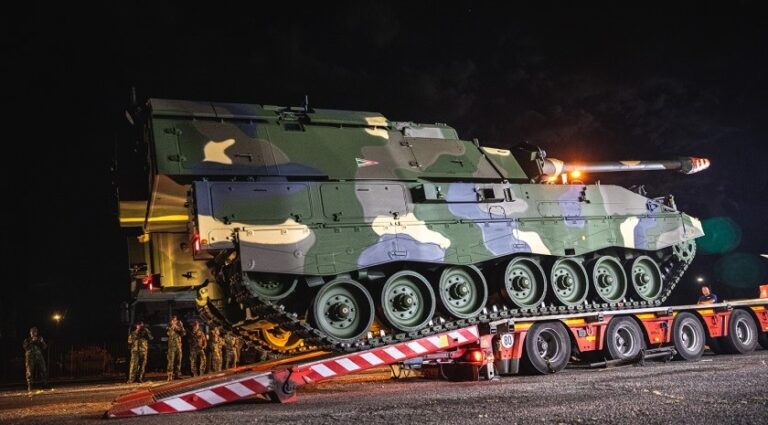 Hungary has received the first two PzH 2000 self-propelled howitzers ...