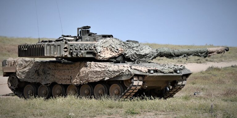 Indra completes installation of Lanza 3D long-range radar for Spanish ...