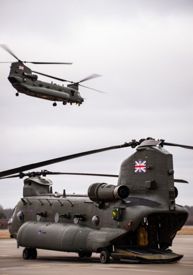 British CH-47 Chinooks return to Estonia