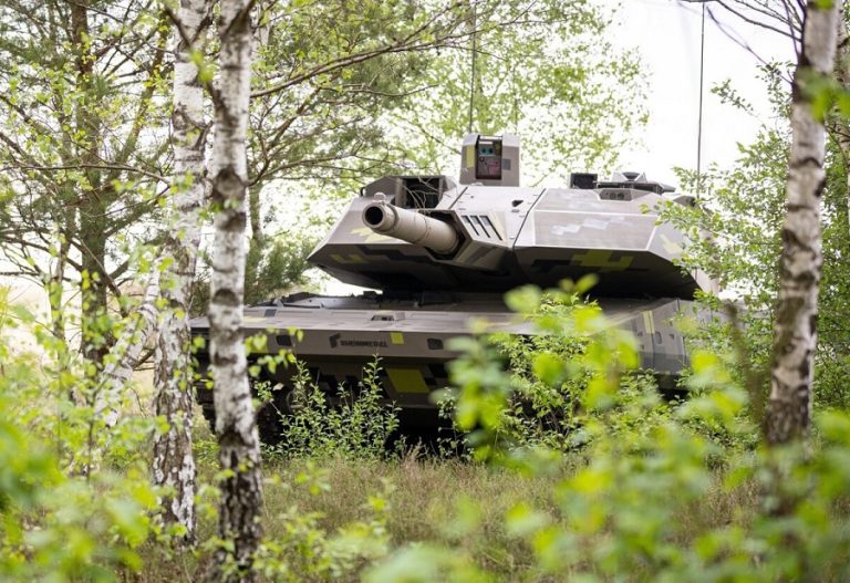 Patria and Rheinmetall partner to equip Hungarian Lynx vehicles with ...