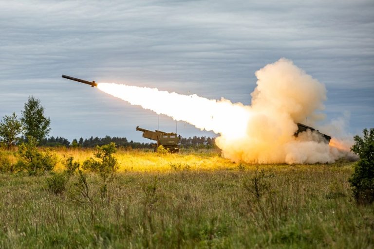 Griffin Shock 2023: HIMARS systems demonstrate firepower in Poland [PHOTOS]