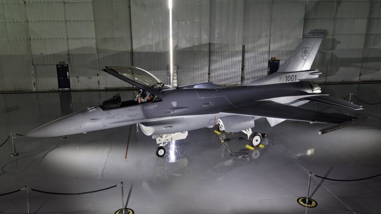 Lockheed Martin presents the first First F-16 Block 70 aircraft for the ...