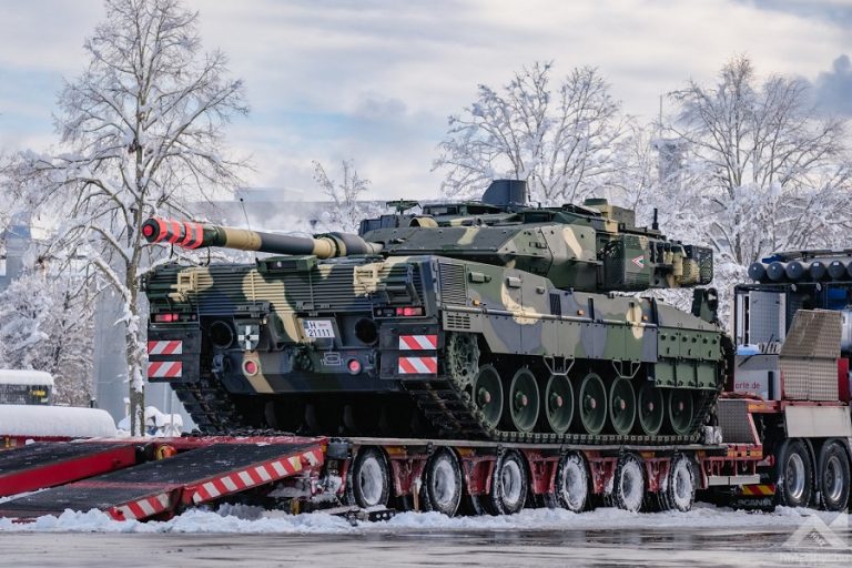 Hungary integrates Leopard 2A7HU main battle tanks into land forces