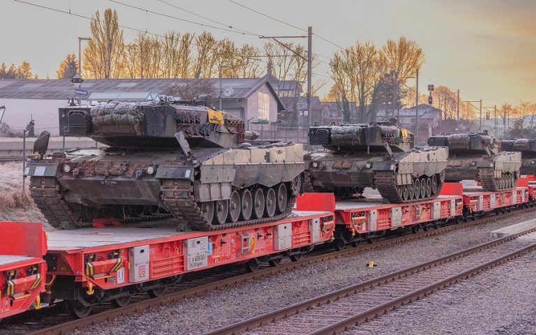 Switzerland hands over first nine Leopard 2A4 tanks to Rheinmetall