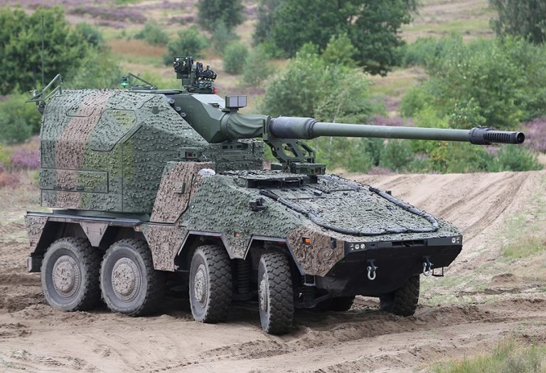 KNDS Deutschland unveils tracked version of RCH 155 self-propelled ...
