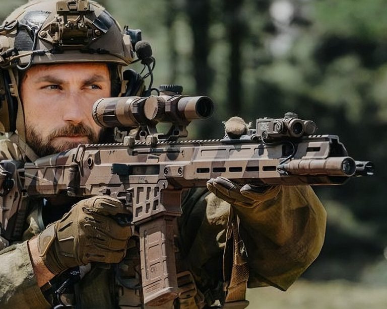 Colt CZ acquires the Mk 47 automatic grenade launcher system technology