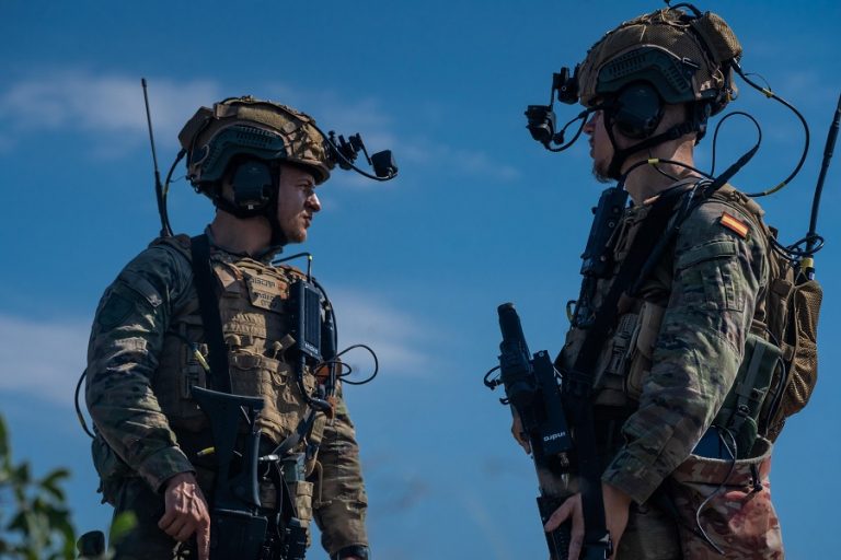 Spanish Army tests the Future Soldier System developed by Indra and GMV