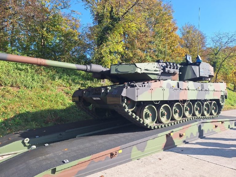 KNDS Deutschland unveils Leopard 2A7A1 tank with Trophy protection system
