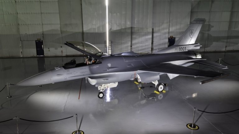 F-16 fighters in Europe: Kongsberg signs agreement with Slovak industry ...