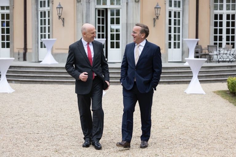 UK and Germany to develop new 2,000 km deep precision strike weapon