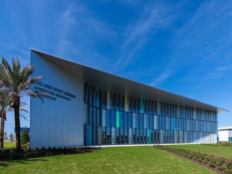 Boeing opens Embry-Riddle Engineering Center in Florida with 400 new ...